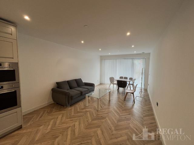 7 Heritage Walk, Kingston, London KT1, 2 bed flat to rent, £3,000 pcm | PrimeLocation