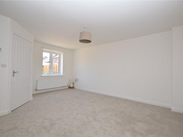 7, Hickory Mews, Churwell, Morley, Leeds, LS27 7ZB