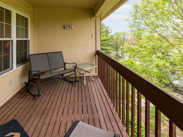 7 Highland Meadows Drive # 9