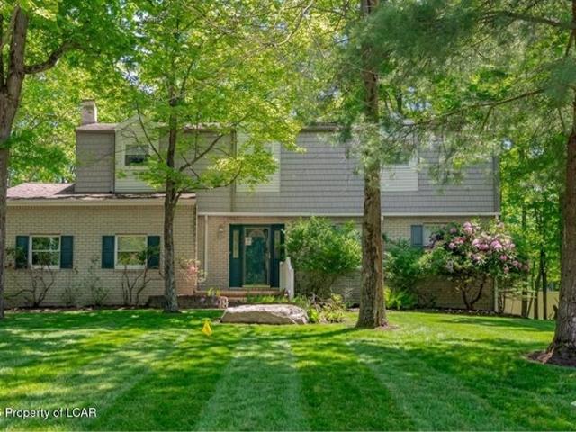 7 Highland Cir, Mountain Top, PA 18707