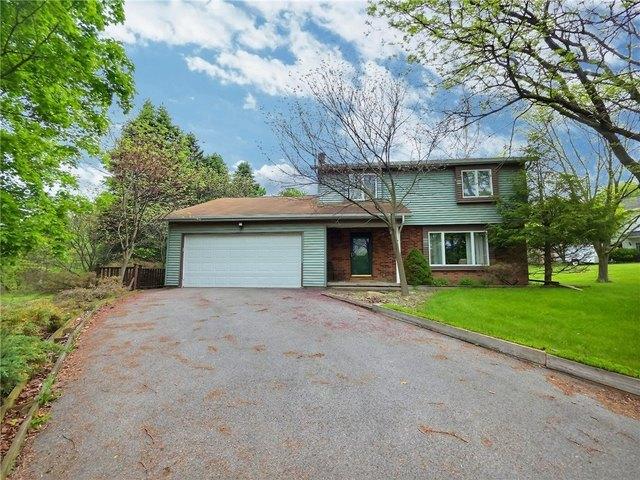 7 Hillview Dr, Union Springs, NY 13160