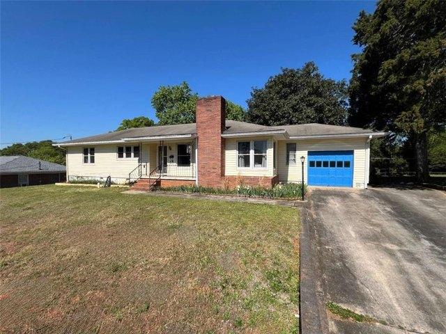 7 Hillcrest Ave NE, Rome, GA 30161
