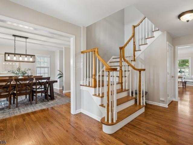 7 Holly Ct