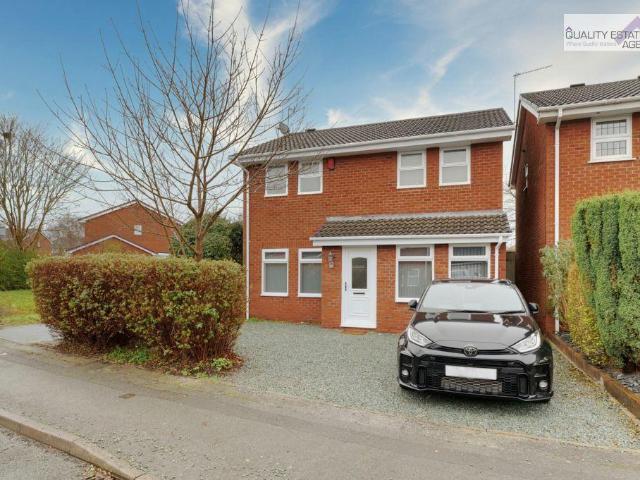7 Honeywood, Newcastle Under Lyme ST5 5 bed detached house to rent £2,880 pcm £665 pw