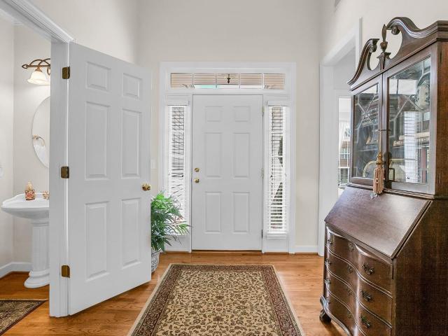 7 Hoptree Drive