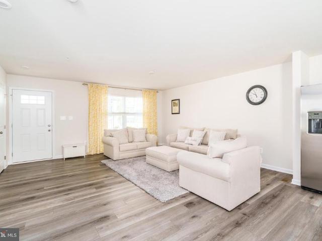 7 Inkberry Lane
