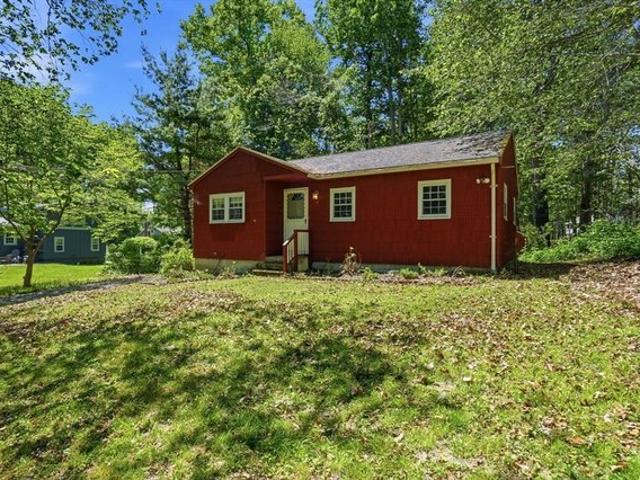 7 Judith St, Norwell, MA 02061