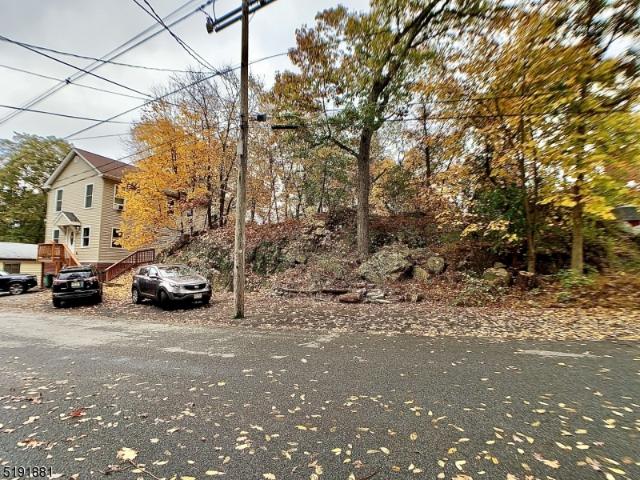 7 Jefferson Trail, Hopatcong, NJ 07843 | MLS #4006 | Compass