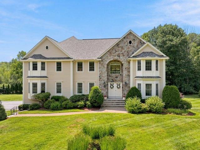 7 Jordyn Ln, Andover, MA 01810