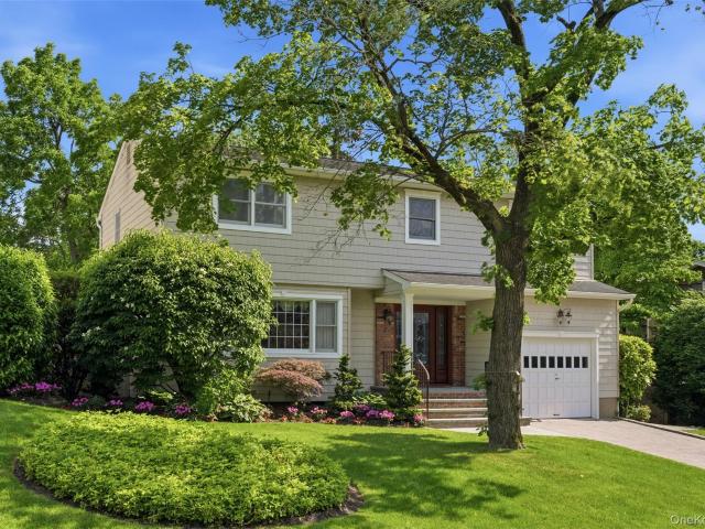 7 Lawrence Court
