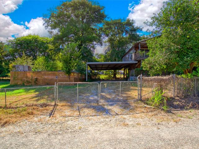 7 Lee Drive