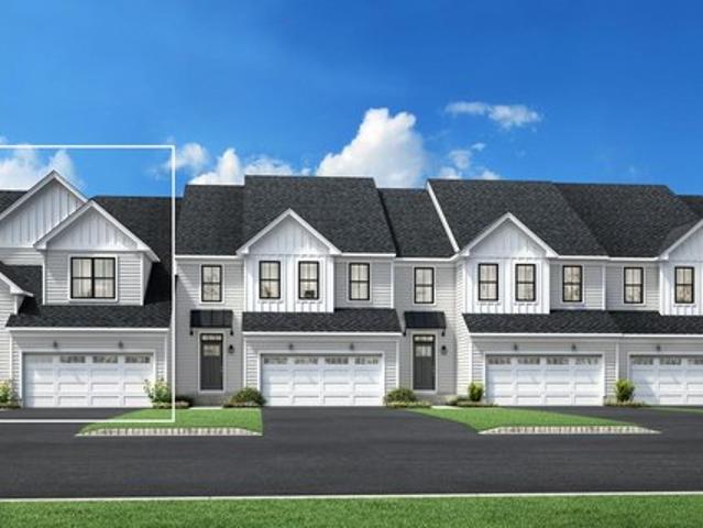7 Lockwood Dr, Danbury, CT 06810