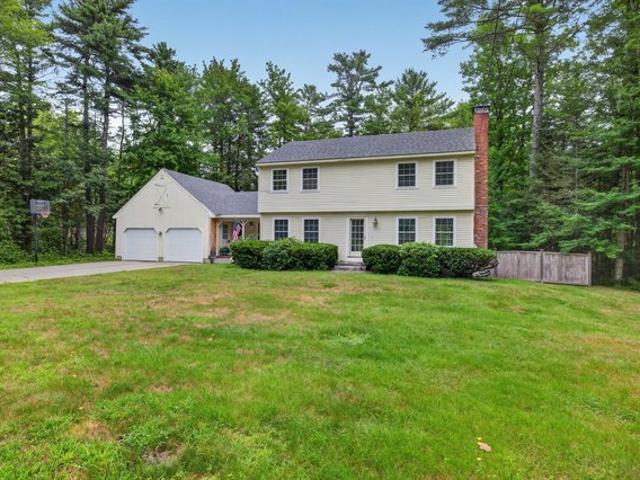 7 Longwood Dr, Kennebunk, ME 04043