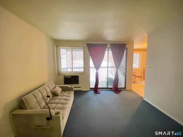 7 Padanaram Rd, Unit J243, Danbury, CT 06811 | MLS #24188