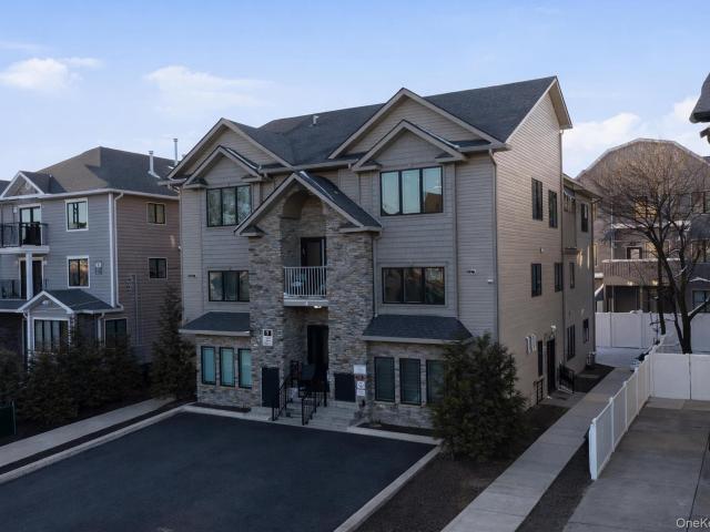 7 Park St, Unit 301, Spring Valley, NY 10977 | MLS #965110 | Compass
