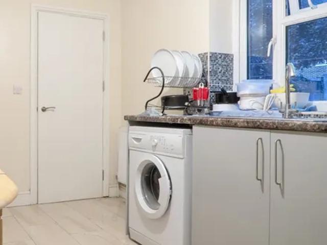 7 Pekin Close, London, E14 6HA, United Kingdom | 5 bed house for rent #165514975 | Rentberry