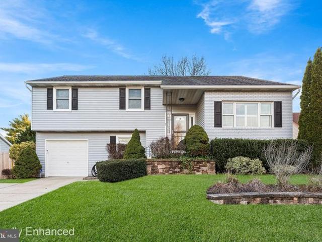 7 Pelham Rd, Marlton, NJ 08053