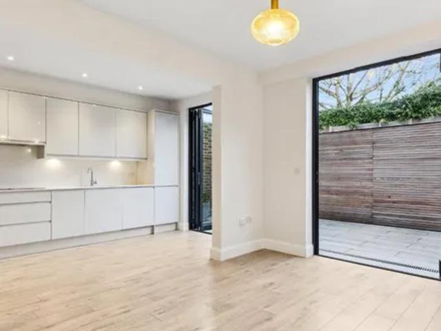 7 Pembroke Gardens, London, W8 6HS, United Kingdom | 3 bed townhouse for rent #140399173 | Rentberry