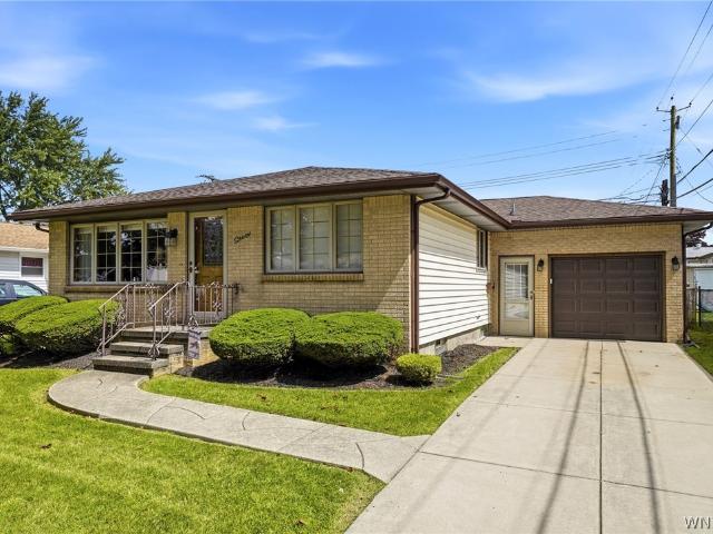 7 Penwood Drive