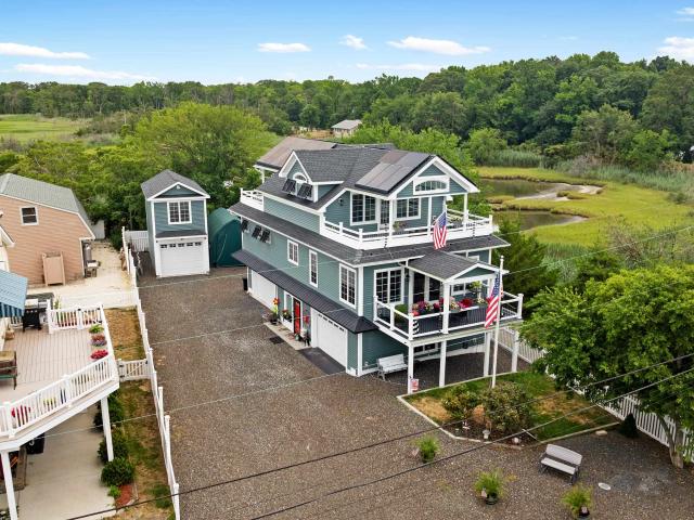 7 Pierce's Point Road