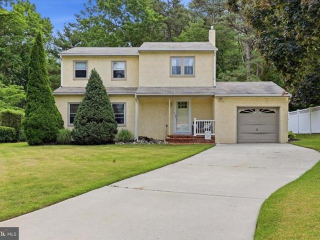 7 Pin Oak Ct, Washington Township, NJ 08012