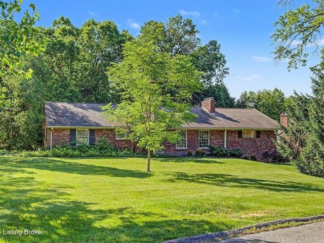 7 Pin Oak Ln, Louisville, KY 40207