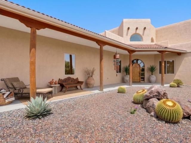 7 Pinon Grande, Edgewood, NM 87015