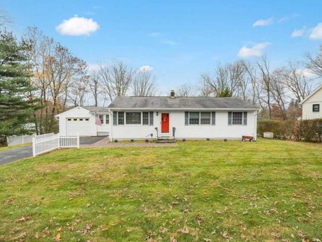 7 Pine Rd, Southeast, NY 10509 in Brewster, New York