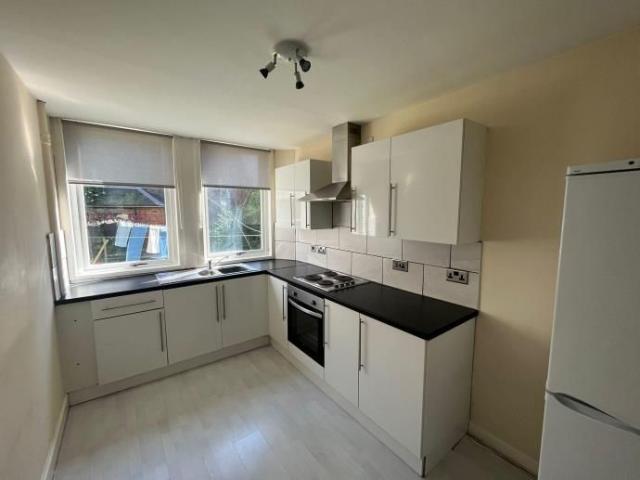 7 Pitkerro Road, Dundee DD4, 2 bed flat to rent, £675 pcm | PrimeLocation