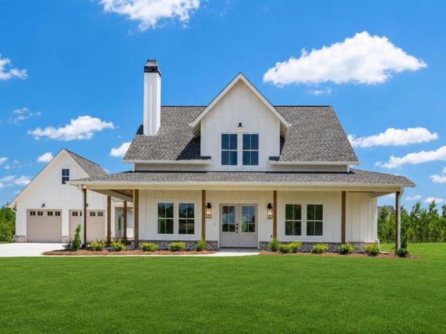 7 Queen Rd, Columbiana, AL 35051