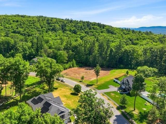 7 Quigley Rd, Southampton, MA 01073
