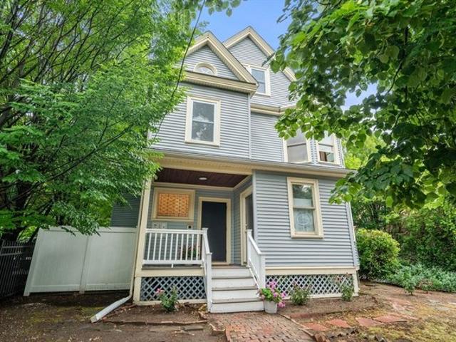 7 Russell St Apt 3, Cambridge, MA 02140