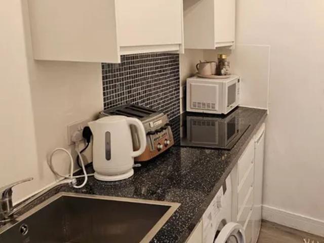 7 Rymill Street, London, E16 2JF, United Kingdom | 1 bed loft for rent #163726918 | Rentberry
