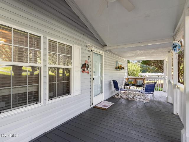 7 Racine Drive
