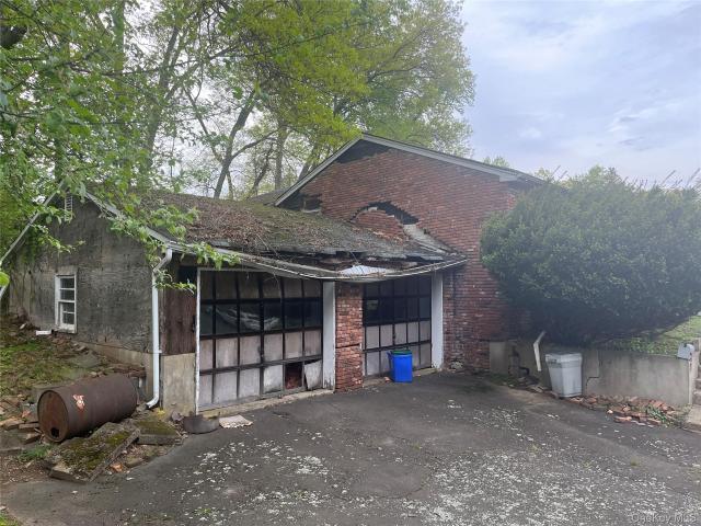 7 Radcliff Drive