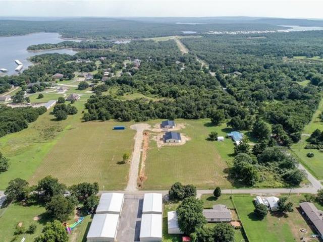 7 Reagan Dr, Eufaula, OK 74432