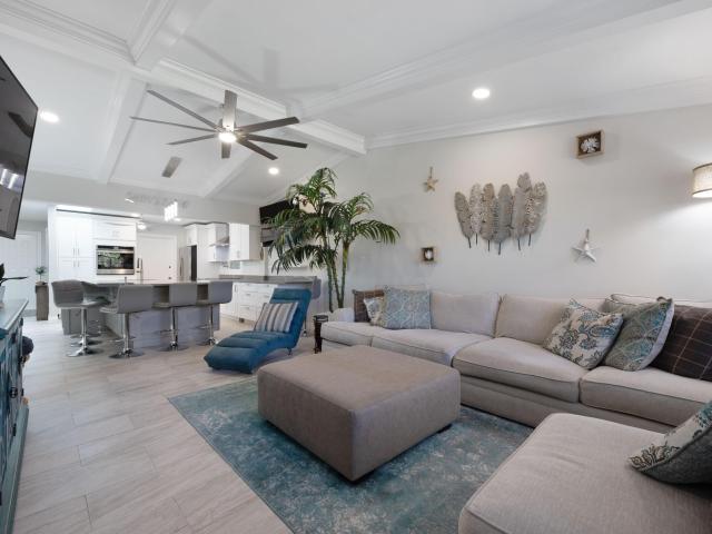 7 Ridge Pointe Dr, Unit C, Boynton Beach, FL 33435 | MLS #R11156