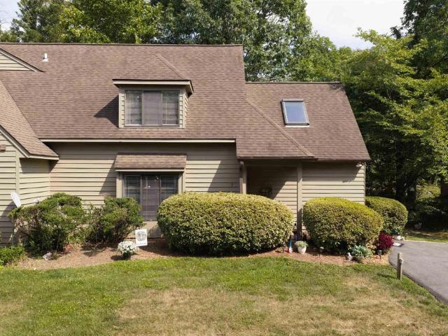 7 Ridgeview Cir