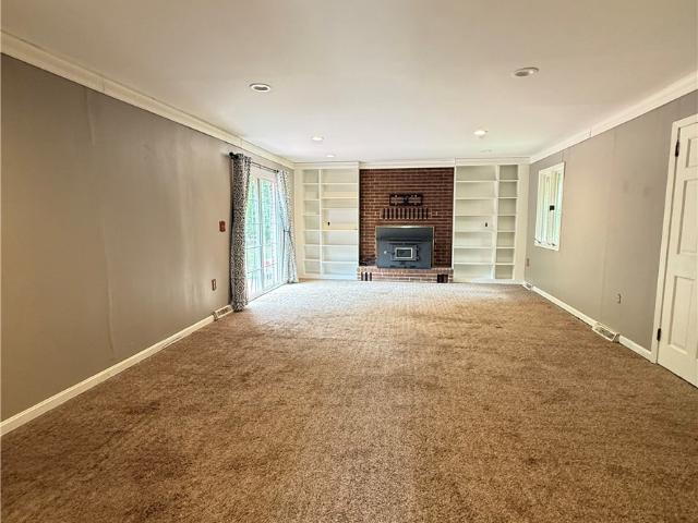 7 River Oaks Drive