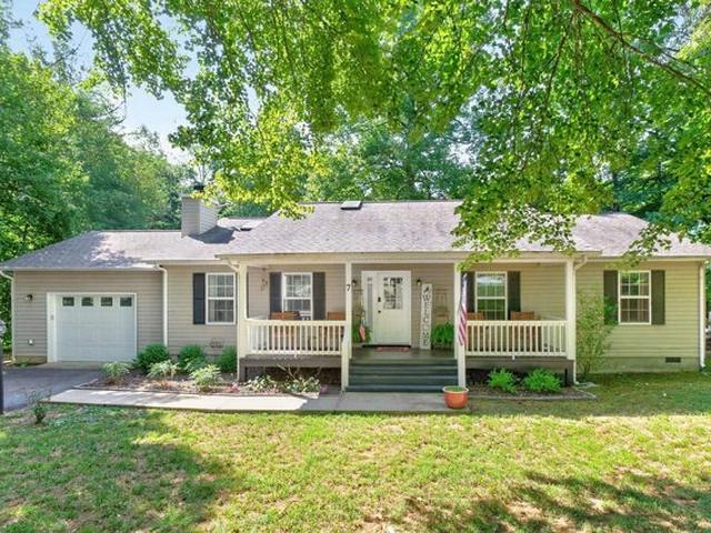 7 Riverwood Ct, Palmyra, VA 22963