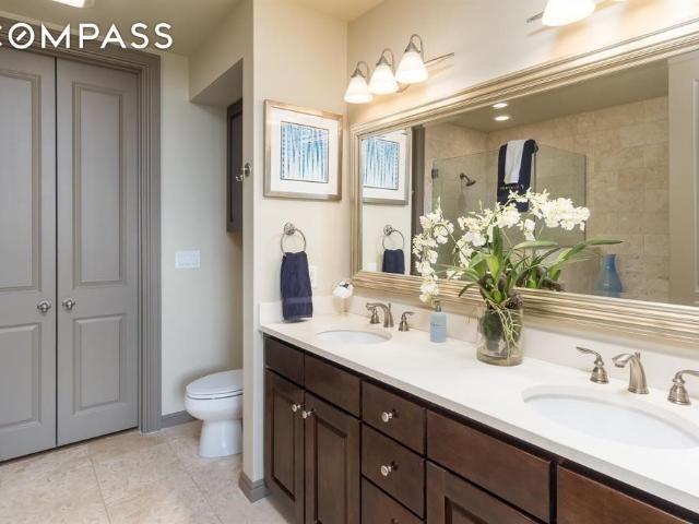 7 Riverway 1411, Houston, TX