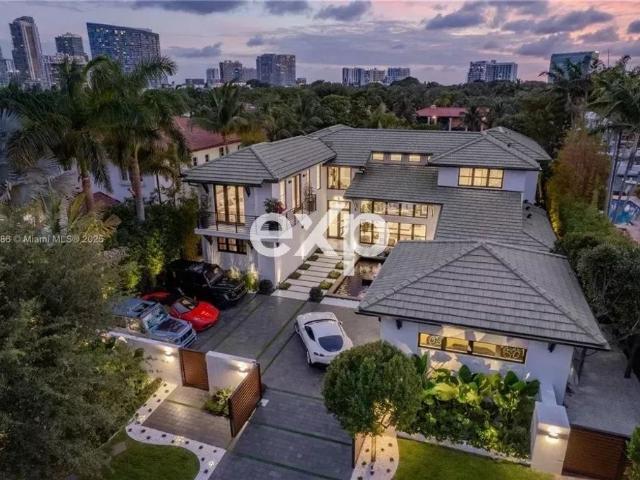 7 room luxury Villa for sale in Miami, Florida