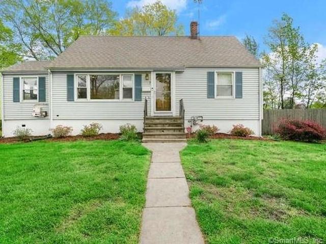 7 Roscoe St, Norwalk, CT 06851