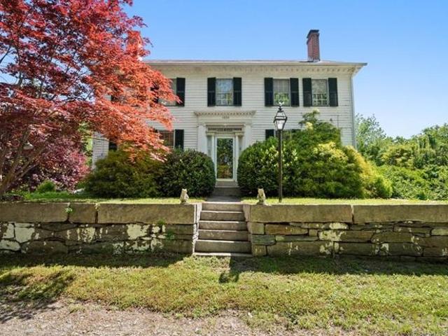 7 Rose Hill Rd, Preston, CT 06339