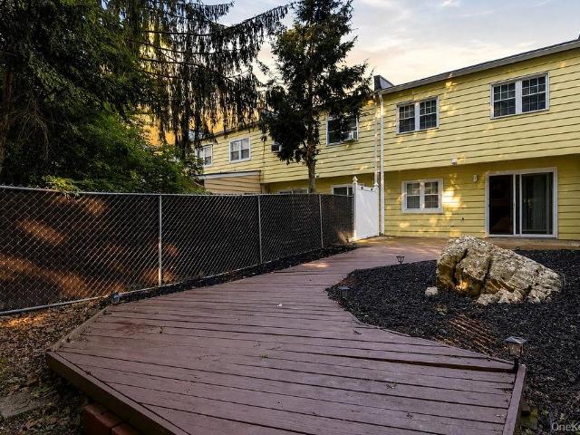 7 Roundtree Court