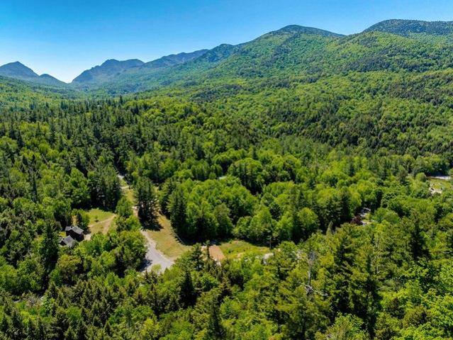 7 St Huberts Rd, Keene Valley, NY 12943
