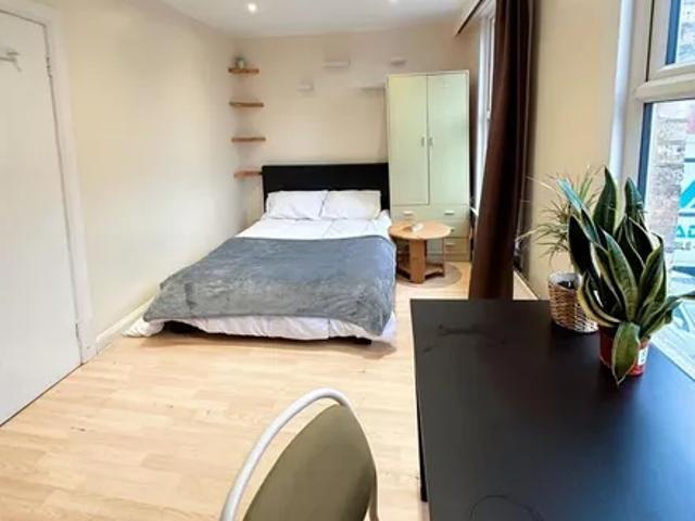 7 Station Street, London, E15 1LA, United Kingdom | 3 bed house for rent #167548889 | Rentberry