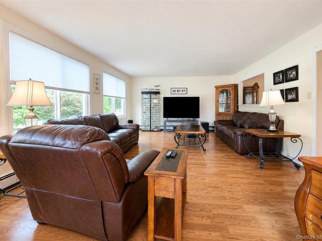 7 Sterling Drive