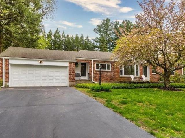 7 Still Rd, West Hartford, CT 06117