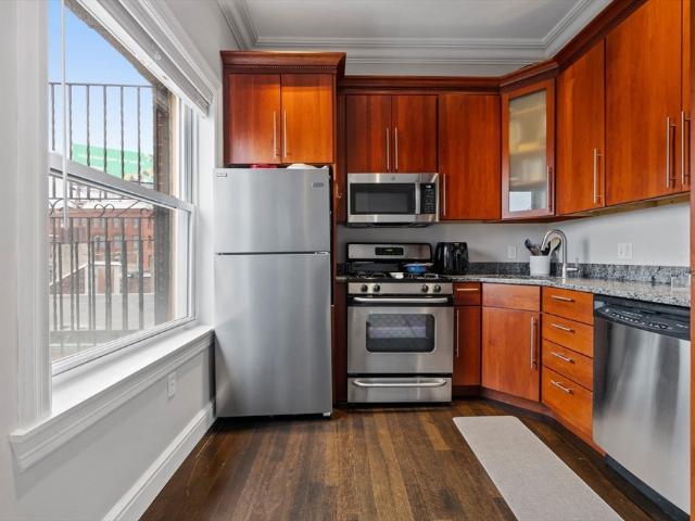 7 Stillman Pl, Unit 9, Boston, MA 02113 | MLS #73478 | Compass